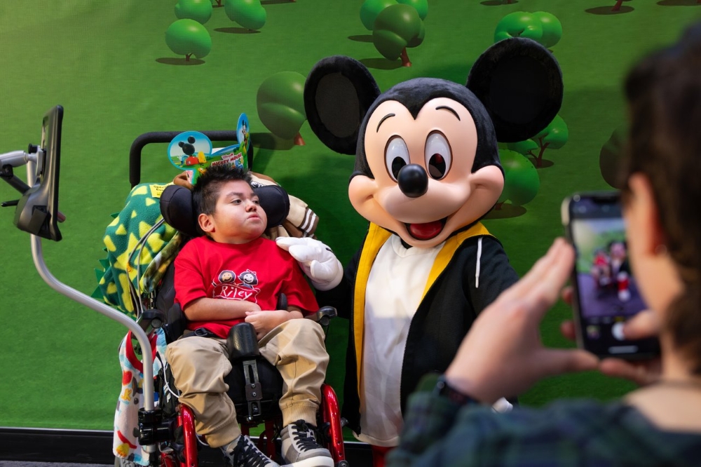 First-Ever 'Mickey Mouse Clubhouse' Museum Exhibit Opens in ...